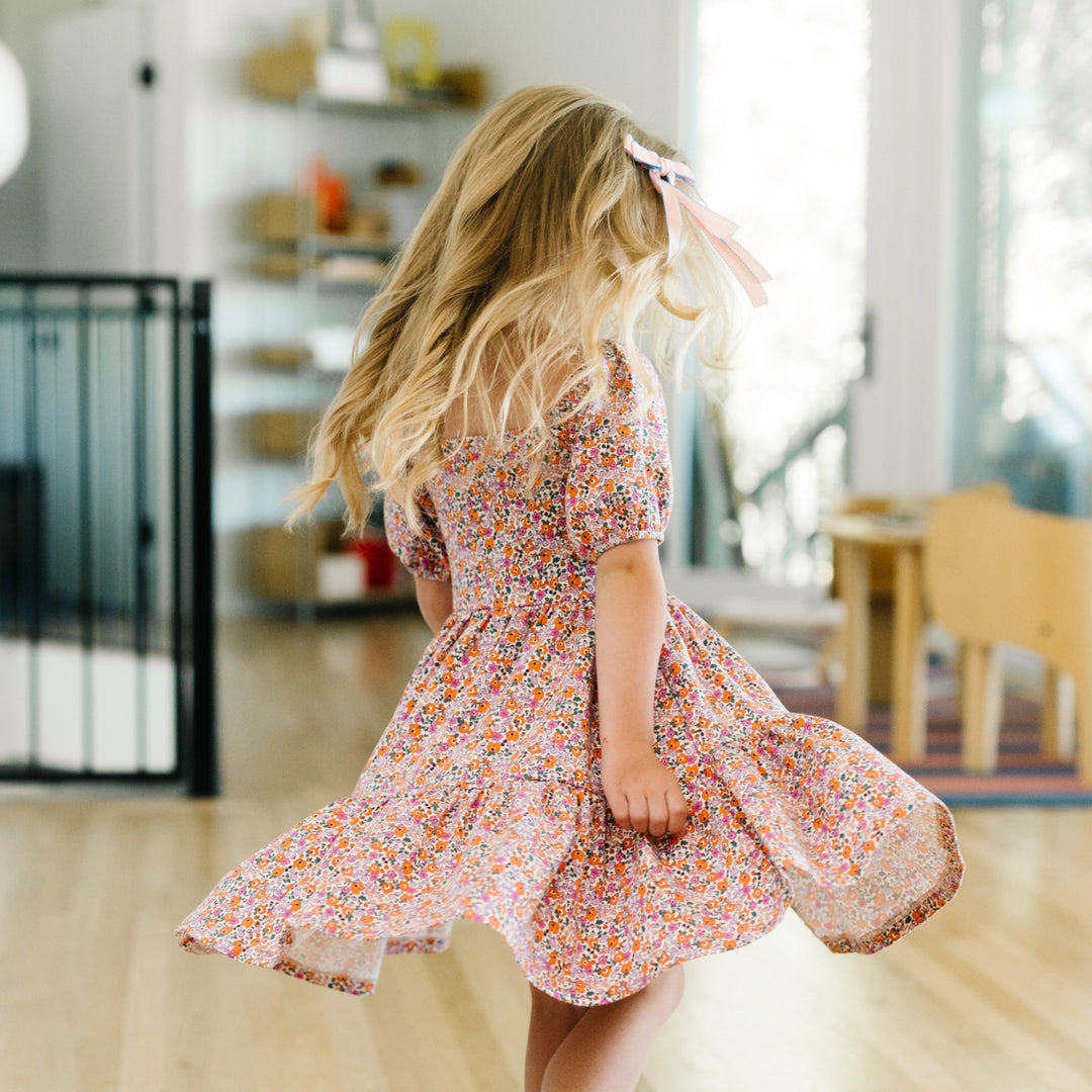 The Juliet Dress in Prim Floral – Alice + Ames